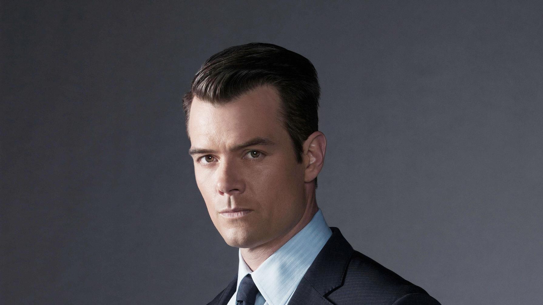 Battle Creek: Aubrey Dollar spielt Holly Dale