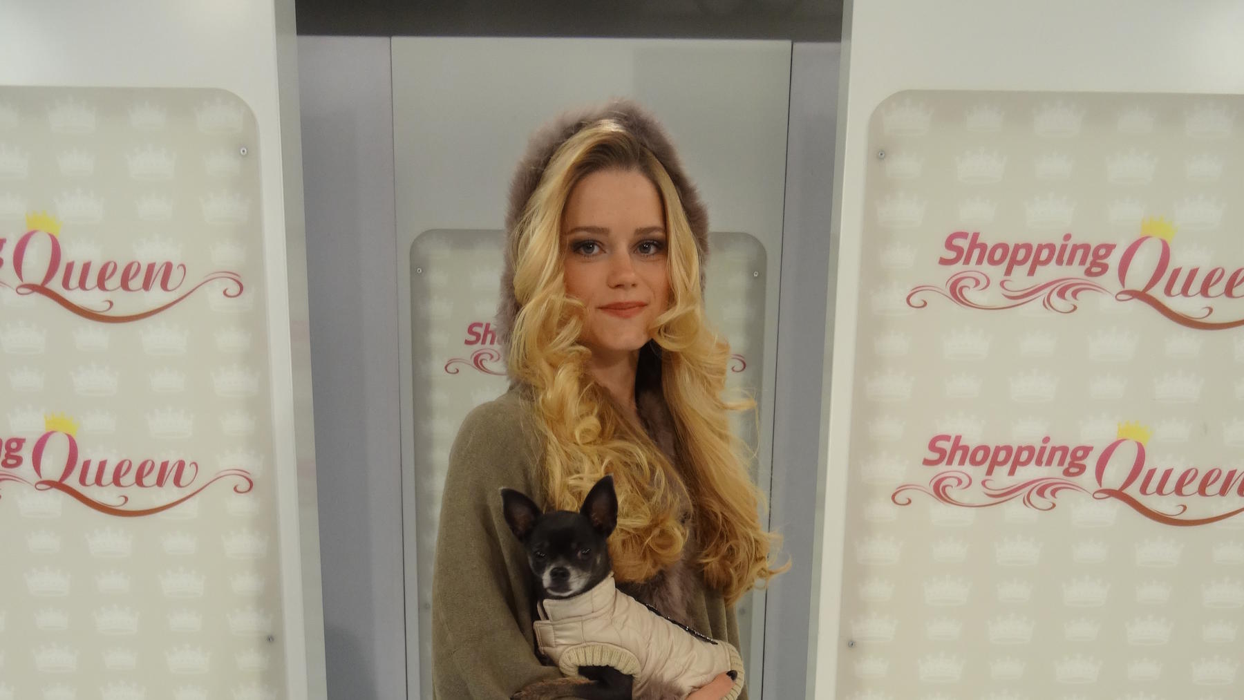 Shopping Queen: Alona sucht die perfekte Hundejacke