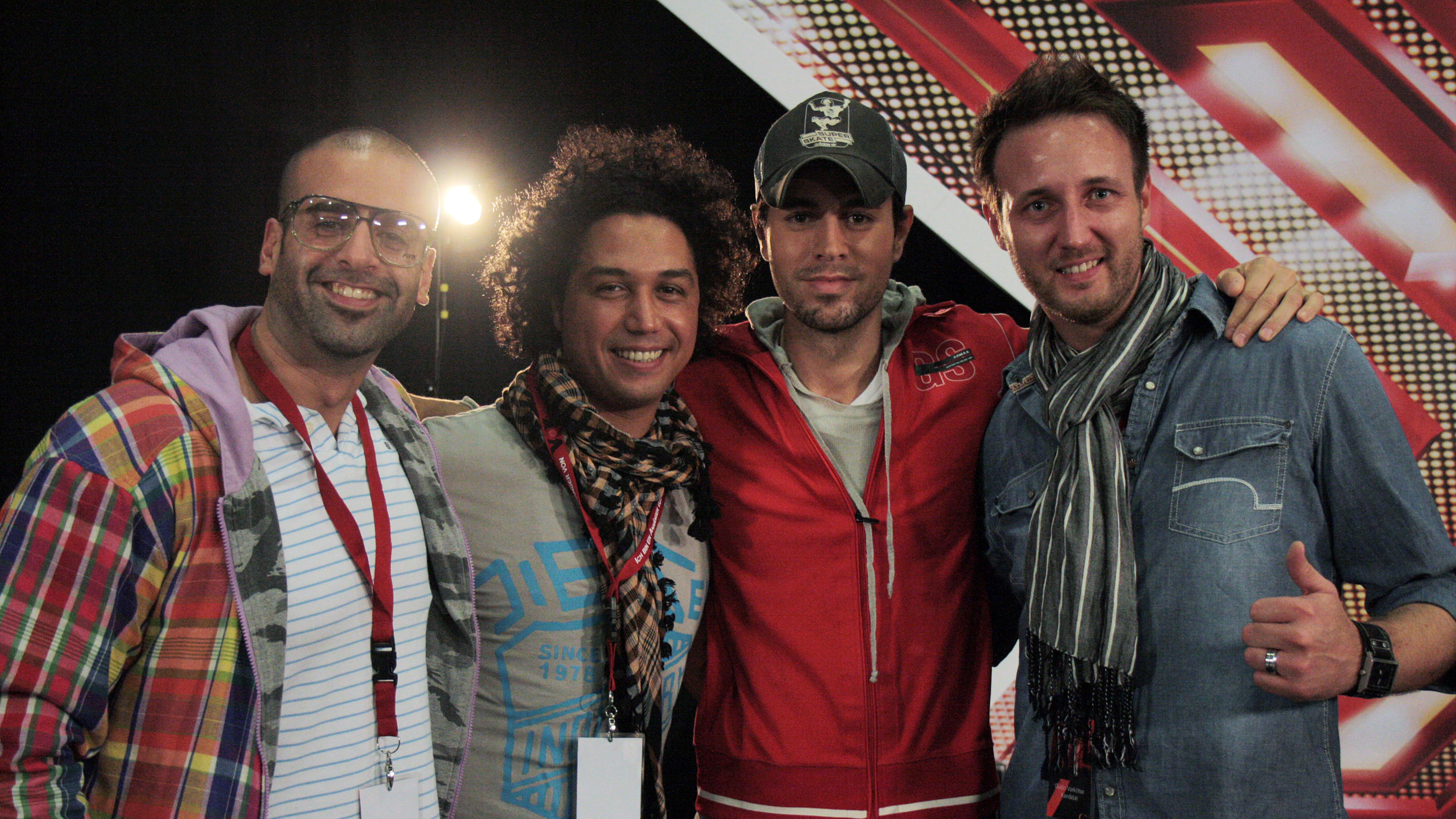 Enrique Iglesias Backstage bei "X Factor"