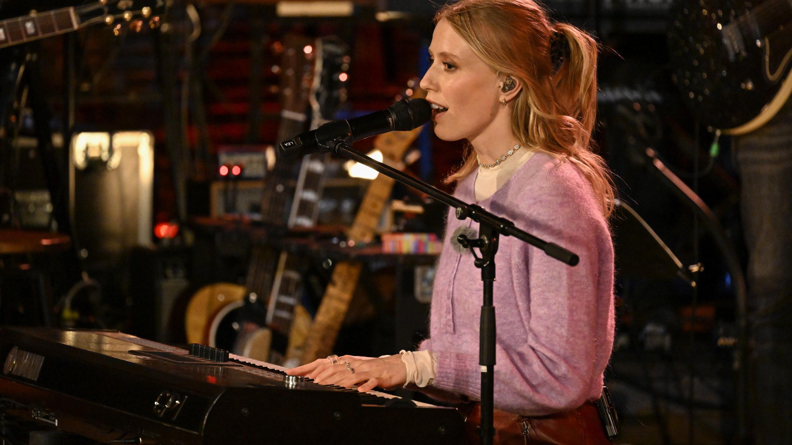 "Sing meinen Song"-Künstlerin LEA hatte ihre erste Nr-1-Single mit ...