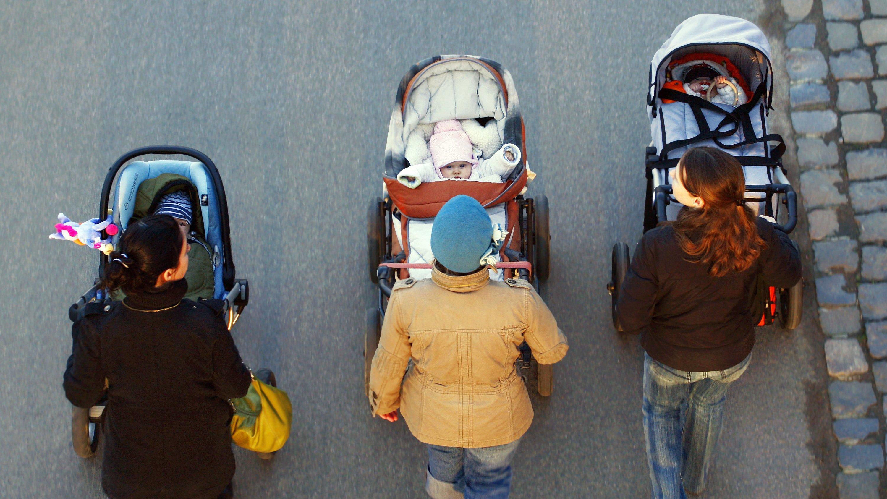 Von Helicopter-Moms bis ganz cool - Die neuen Mutter-Typen