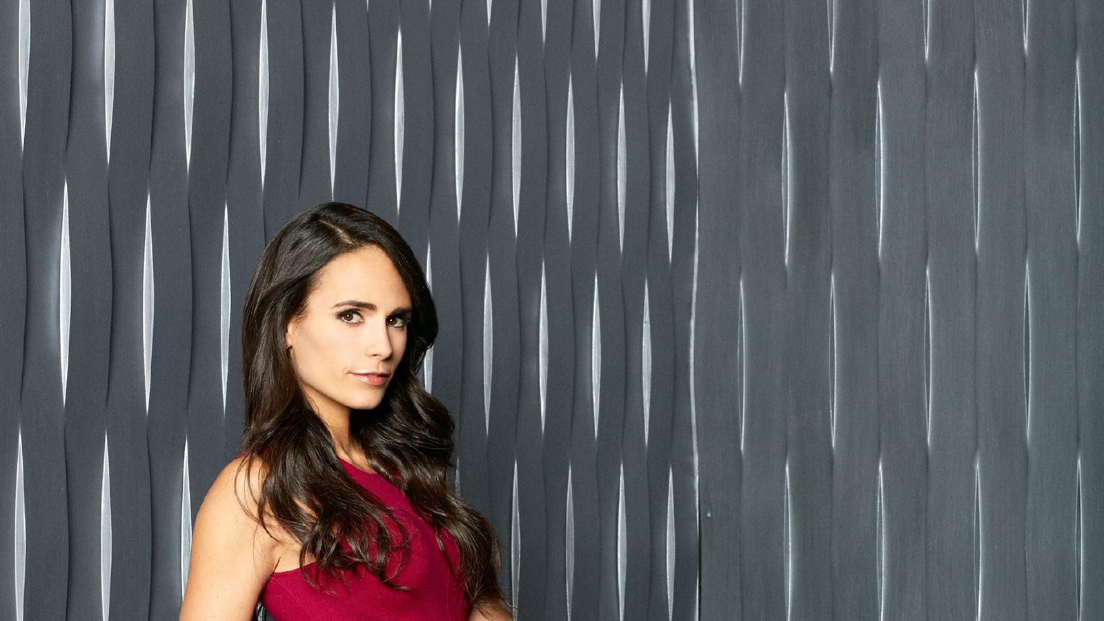 Secrets and Lies: Kate Warner gespielt von Jordana Brewster