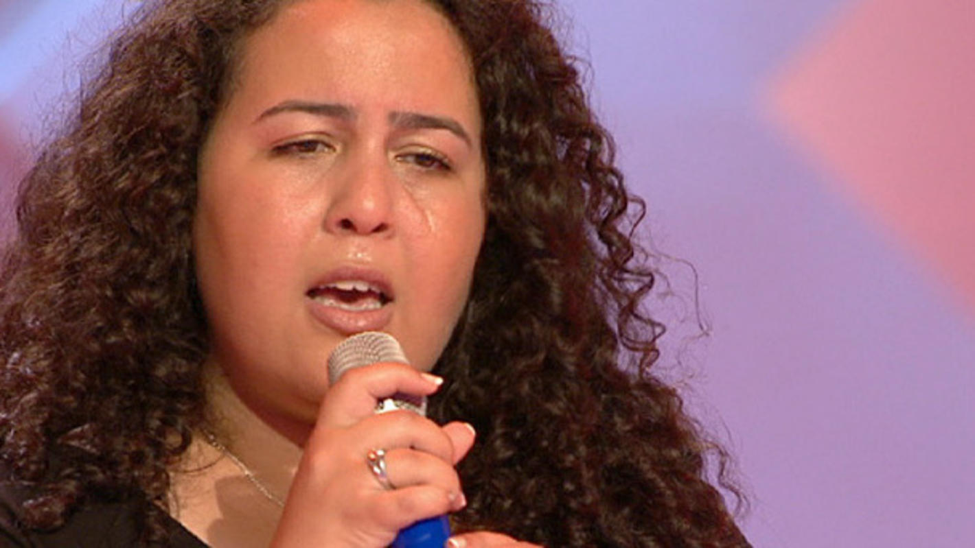 X Factor 2012: Siham Aboud singt "Impossible"