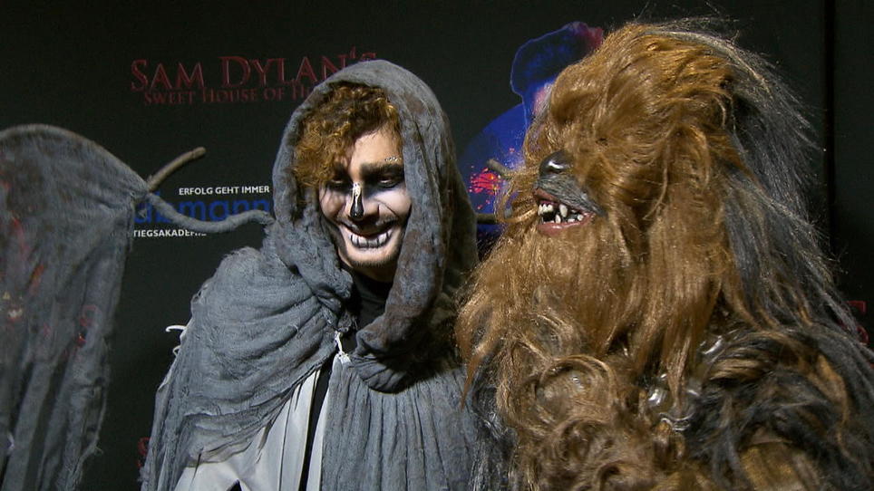 Die besten Looks von Sam Dylans Halloween-Party