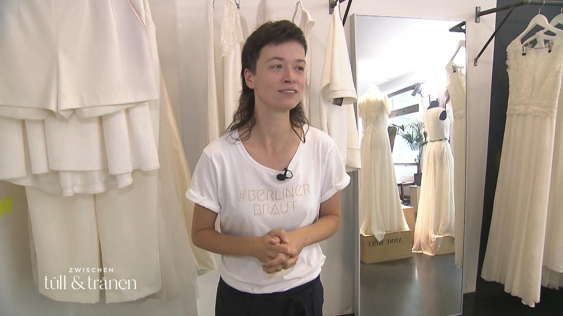Zwischen Tüll und Tränen: Brautberaterin Anne Wolff wandert aus!