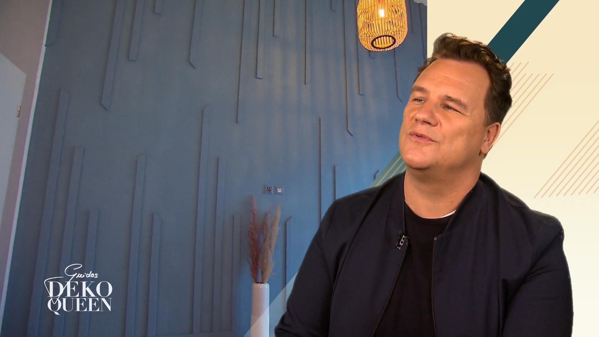 Guidos Deko Queen: Blauer Engel für Erwachsene