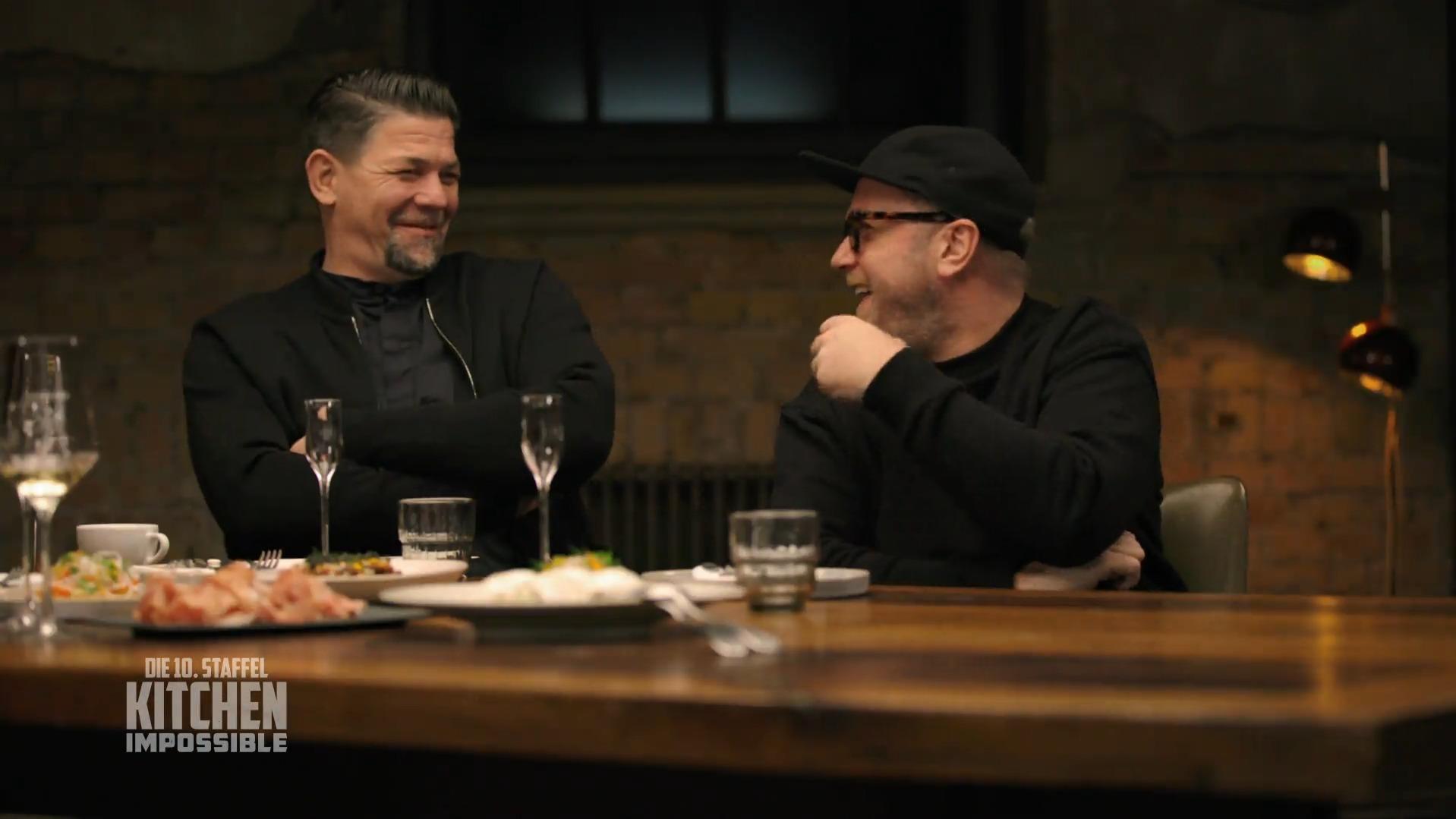 „Kitchen Impossible": Knapper Sieg für Max Strohe und Clara Hunger ...