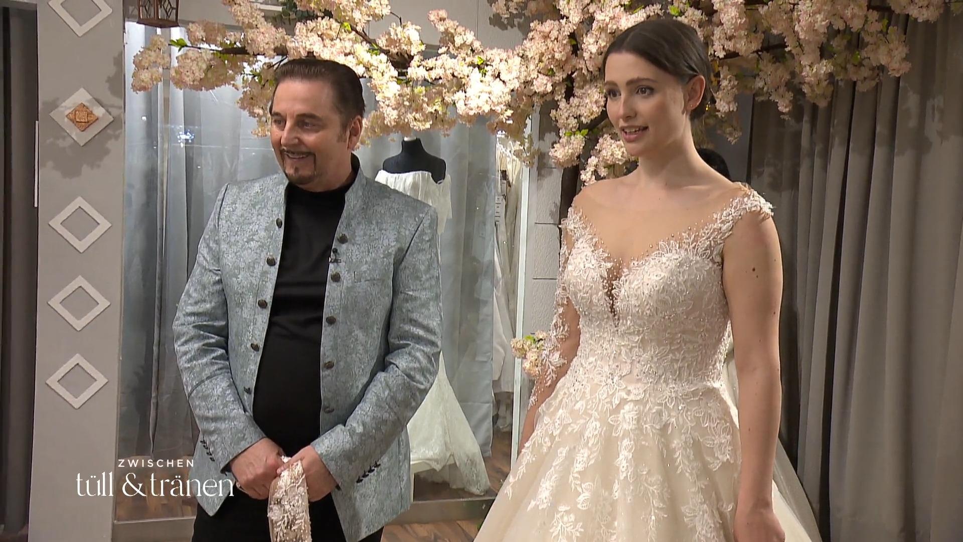 Zwischen Tüll und Tränen: Andrea macht Uwe klare Ansagen – Ärmel müssen sein!