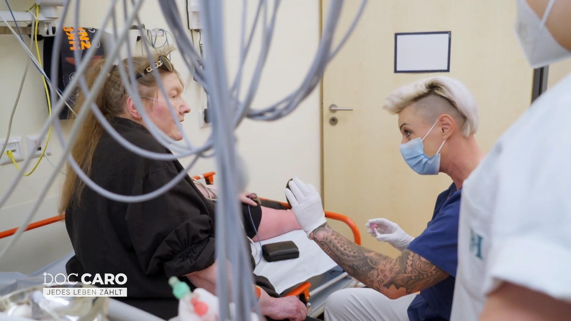 Bei dieser Patientin braucht Doc Caro Nerven aus Stahl